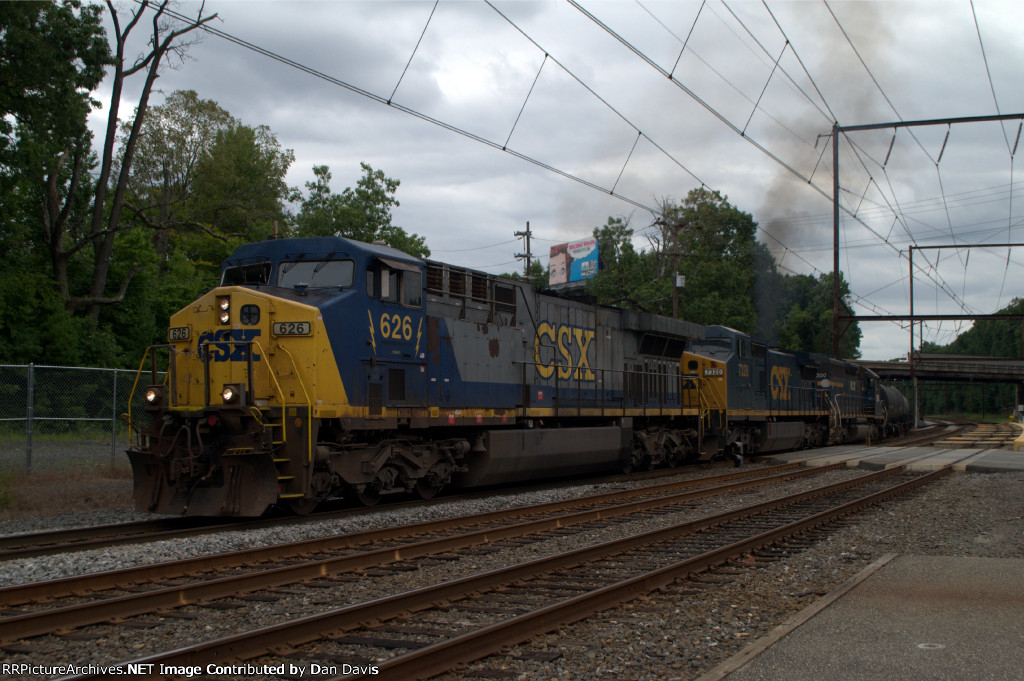 CSX AC60CW 626 leads Q410-27